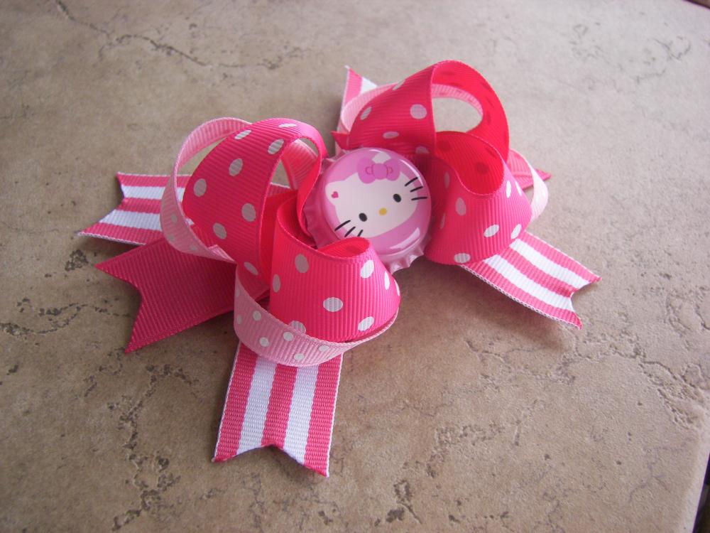 Hello Kitty Inspired Hair Bow on Luulla