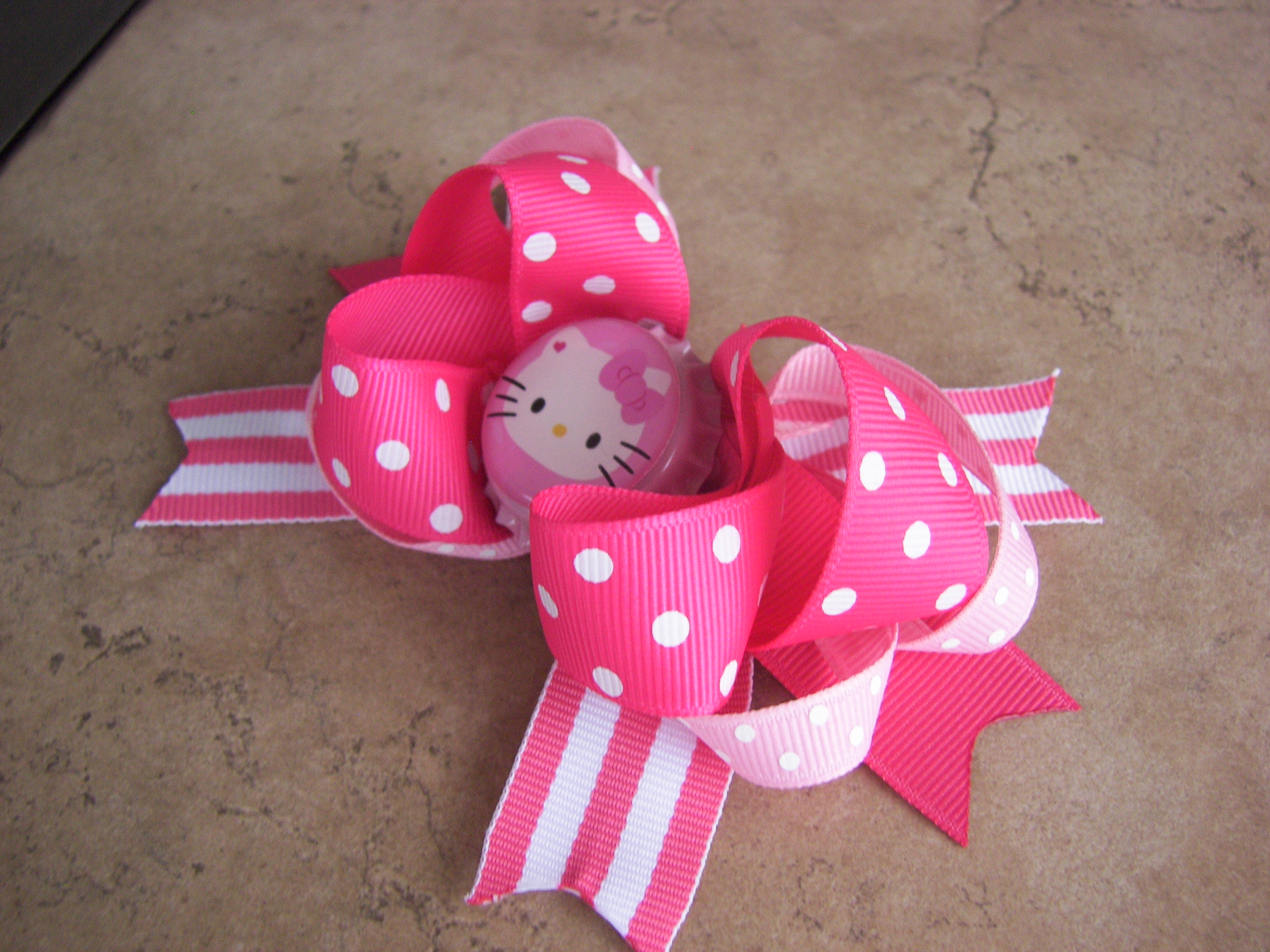 Hello Kitty Inspired Hair Bow on Luulla